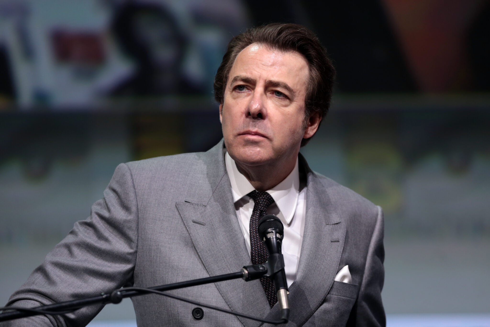 Traitors Star Jonathan Ross Accidentally Reveals Behind-the-Scenes ...